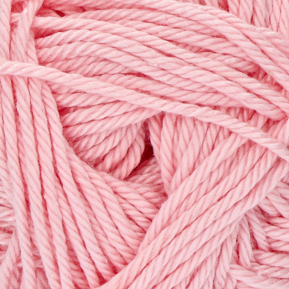 Yarn and Colors Must-have 046 Pastel Pink | Wolplein.nl Yarn and Colors Must-have 046 Pastel Pink | Wolplein.nl