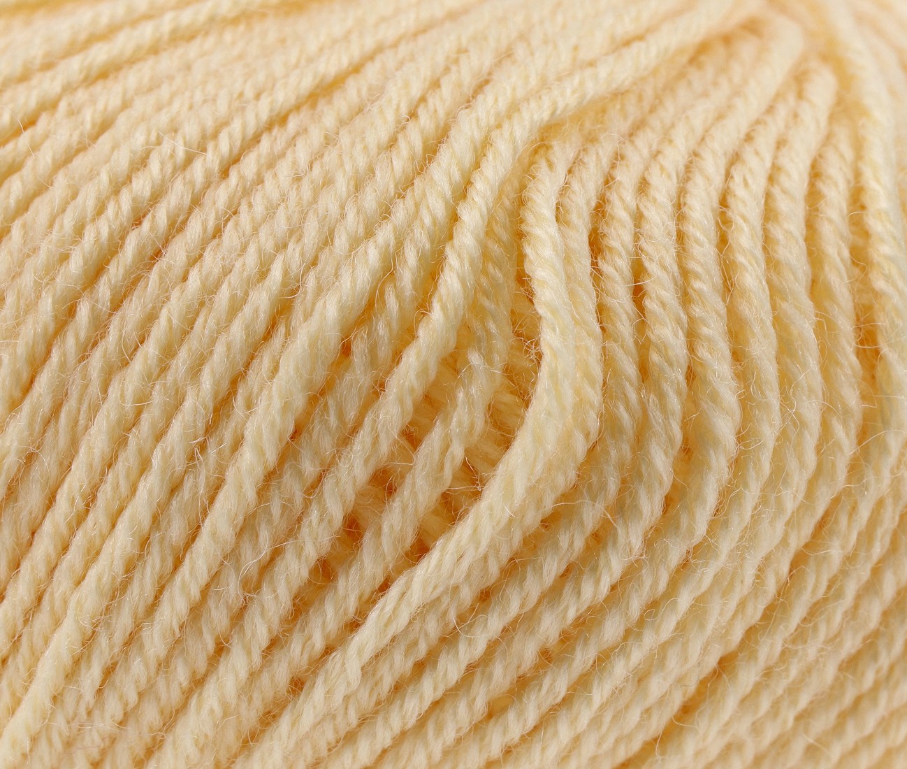Lang Yarns Atlantis 013 Light Yellow - wolplein.nl